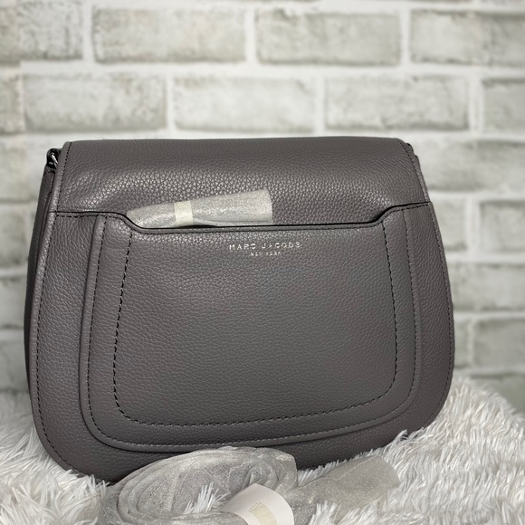 Marc Jacobs | Bags | Marc Jacobs Messenger Crossbody Bag In Shadey Grey ...